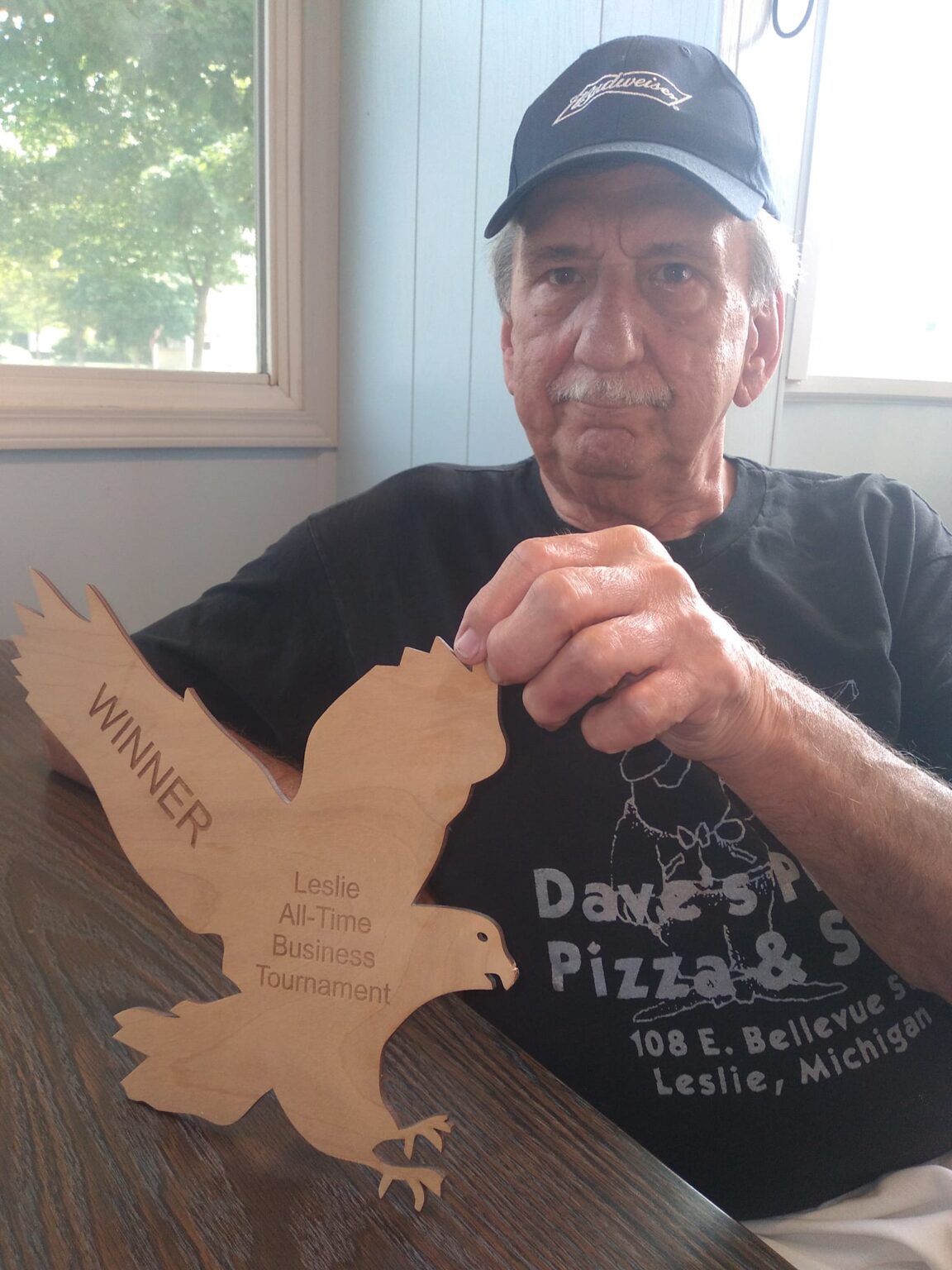 After 45 years, Dave’s Place in Leslie shutting down